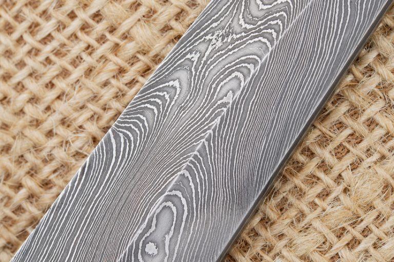 Damascus Steel: A Legendary Process – and Its Modern Attempts