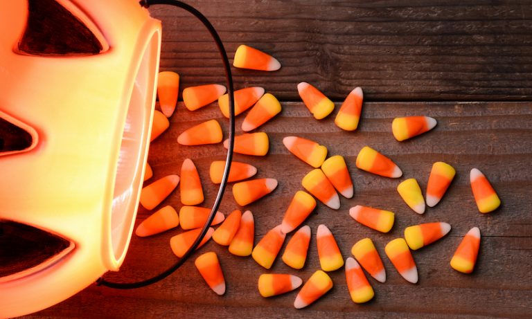 History of Candy Corn – Chicken Feed to Controversial Treat - ManyEats