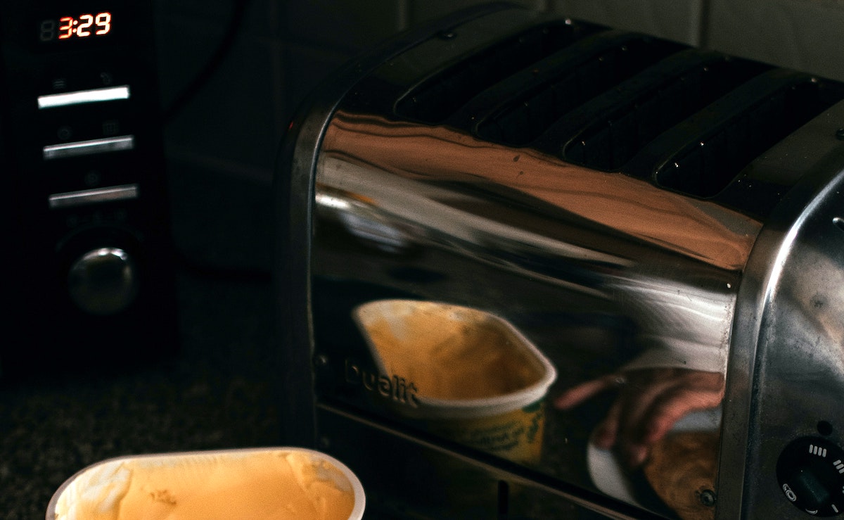 Best Under Counter Toaster Oven – Save Space, Eat Great - ManyEats
